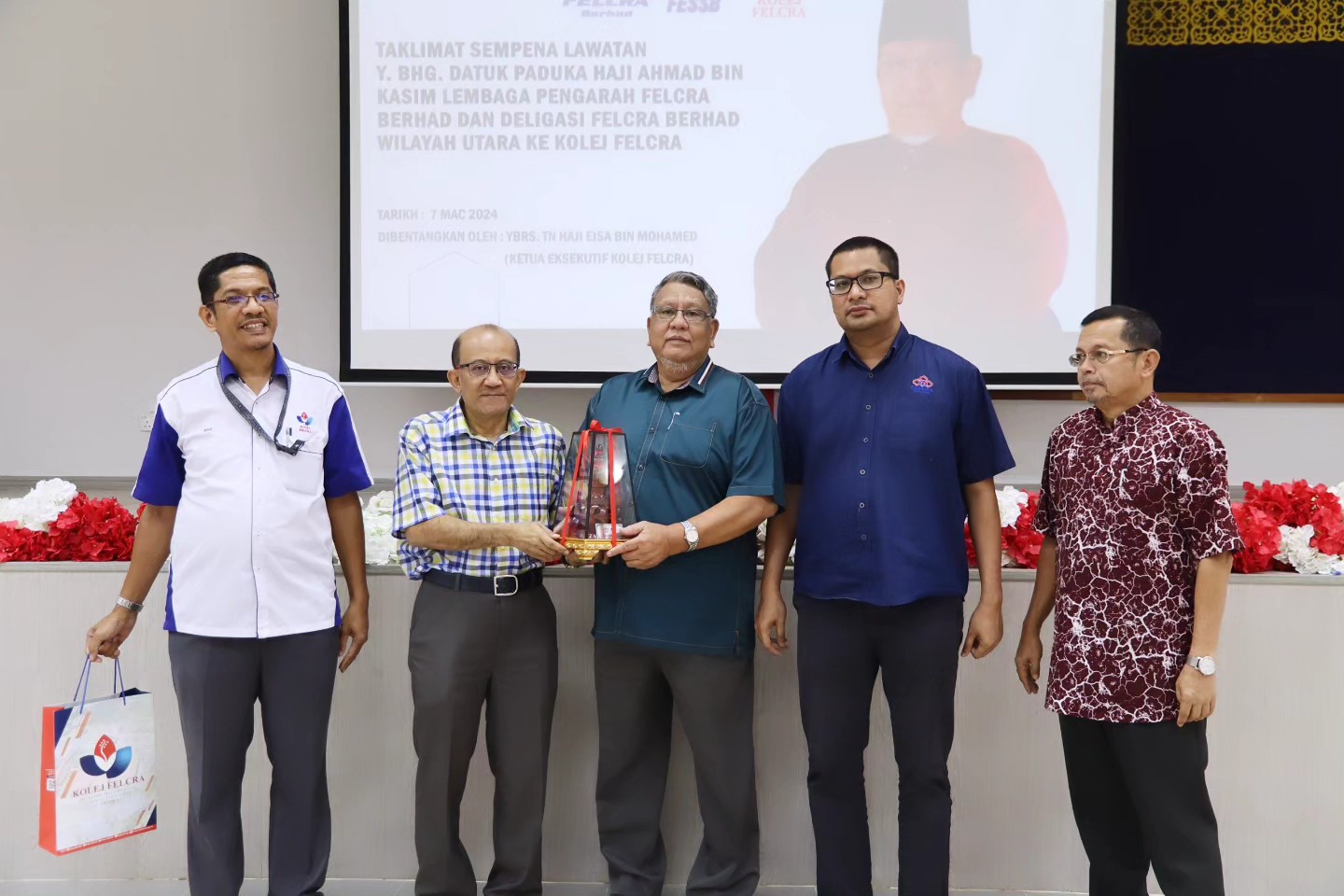 LAWATAN LEMBAGA PENGARAH FELCRA BERHAD - Selamat Datang ke Laman Utama ...